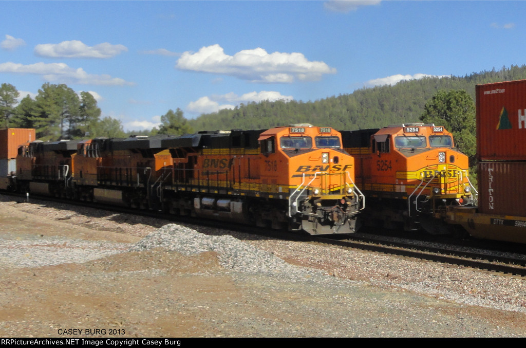 BNSF 7518